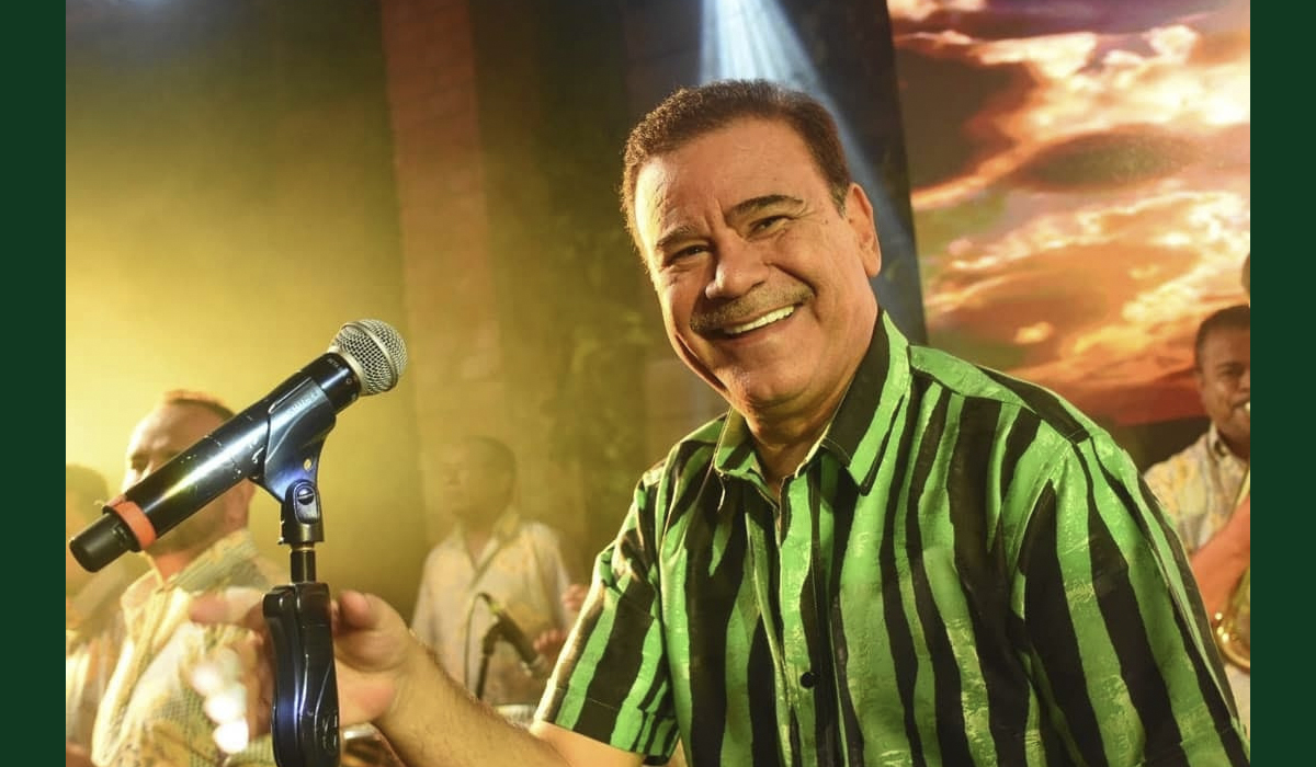 Descarga lo nuevo de Iván Villazón, «Obras son amores» de Efren ...
